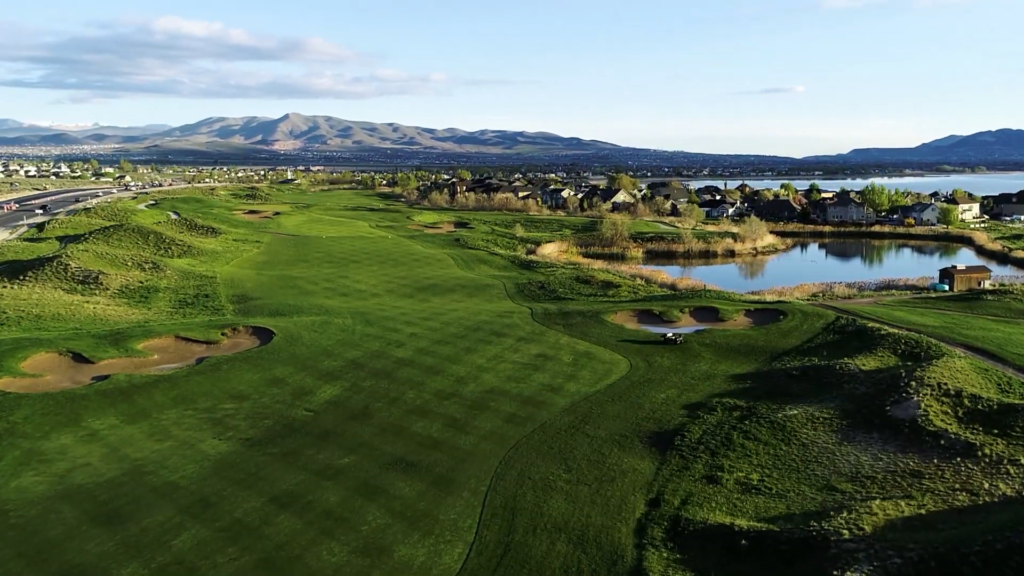 Hole 1 - TalonsCove Golf Club
